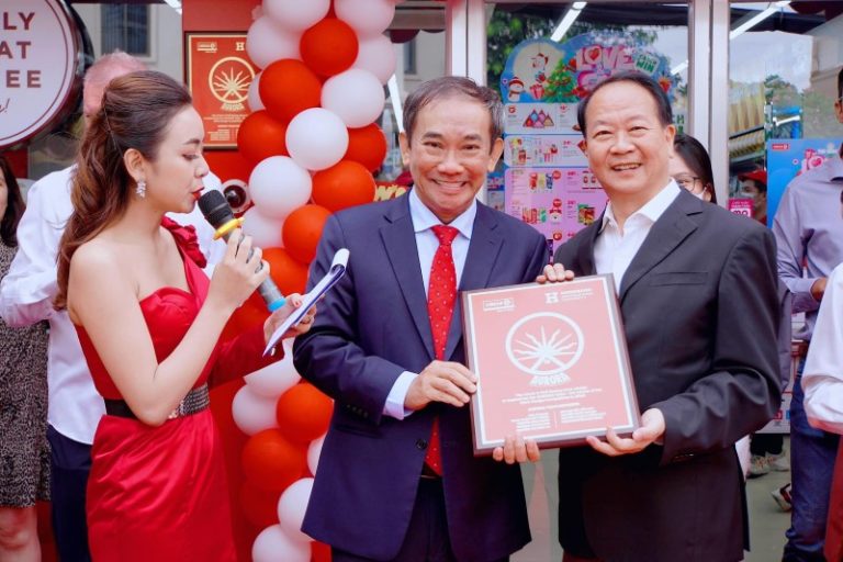 Circle K khai trương cửa hàng do sinh viên Mỹ thuật công nghiệp HIU thiết kế - Trường Đại học ...