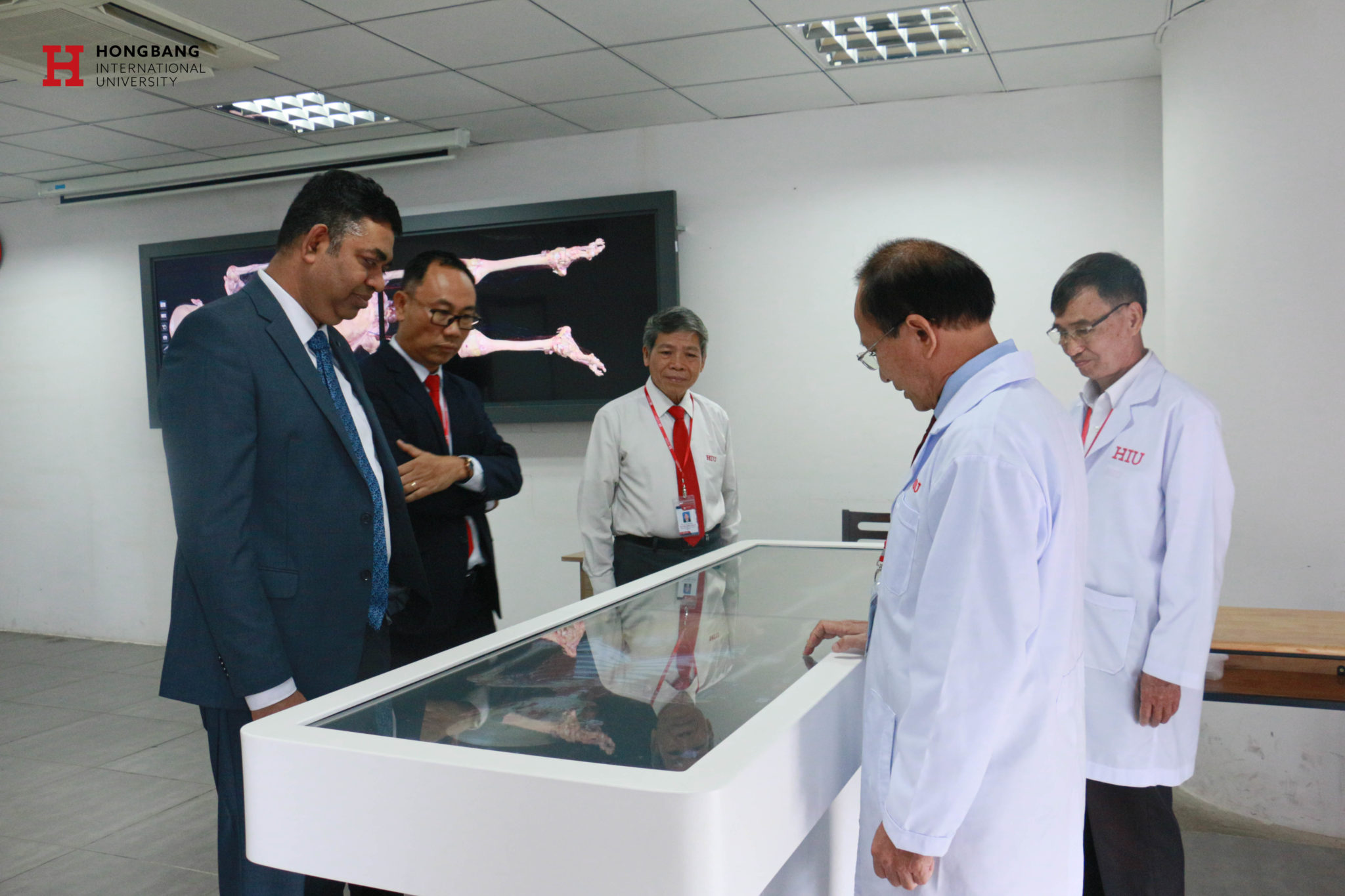 Consulate General of India in Ho Chi Minh city visits Hong Bang ...