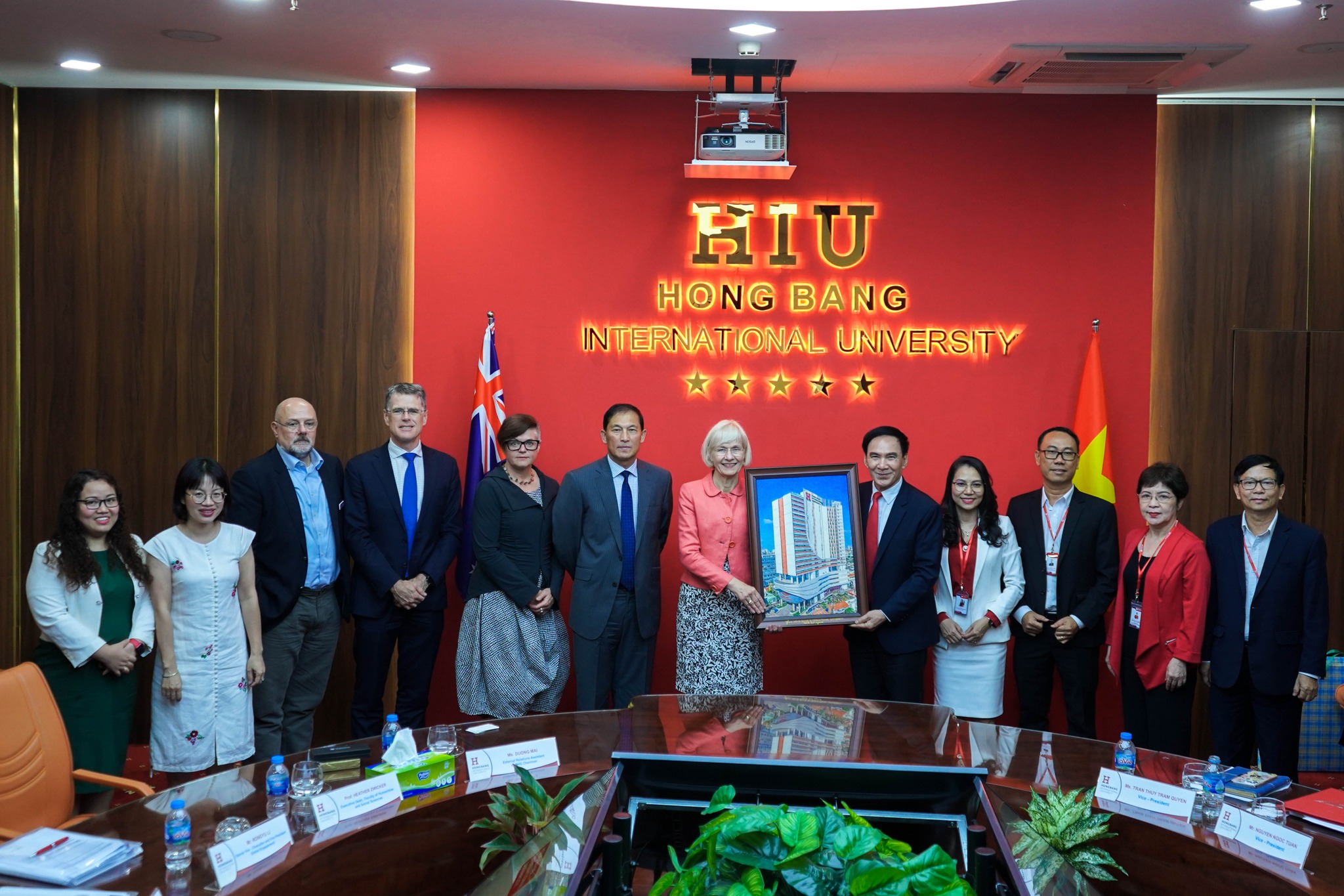 Hong Bang International University
