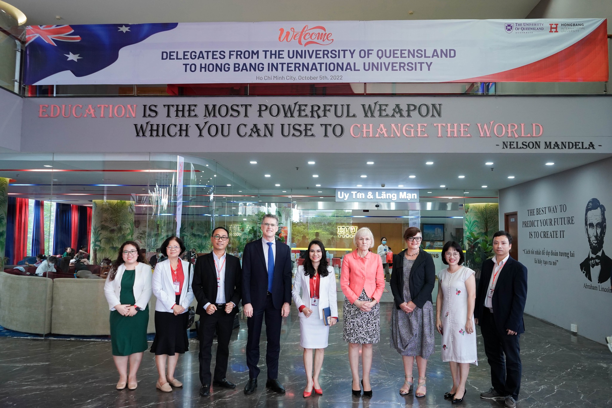 Hong Bang International University